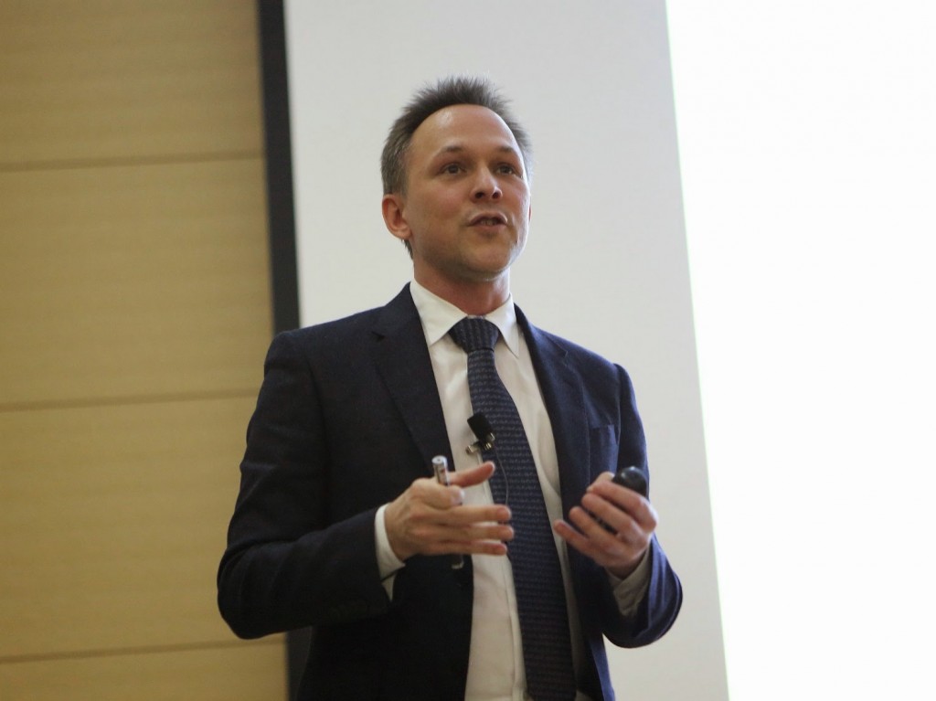 Jeffrey Bode 教授講演会 | 有機元素化学研究室 北海道大学 伊藤肇